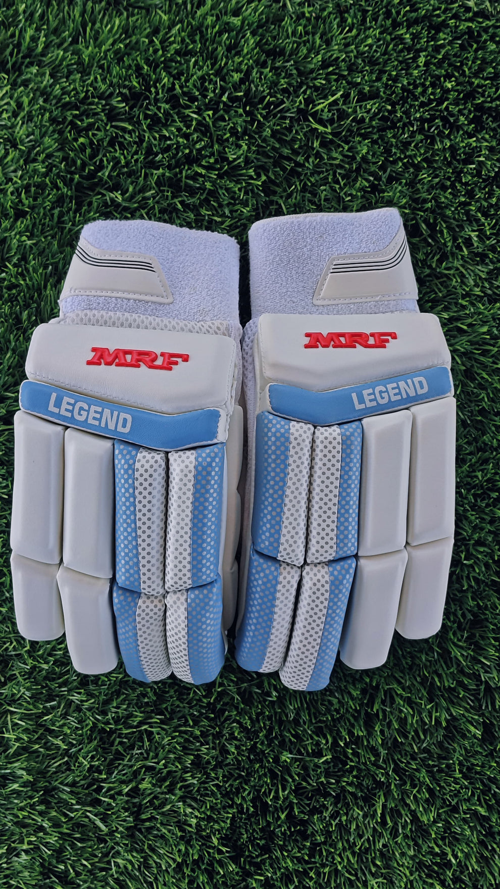 MRF Batting Gloves LEGEND (RH) – blendinsports